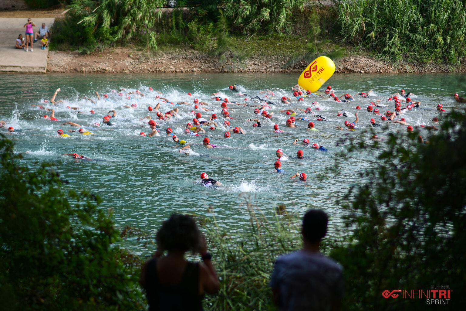 Paula Pallarés y Carlos Sales vencen la novena edición del Infinitri ...